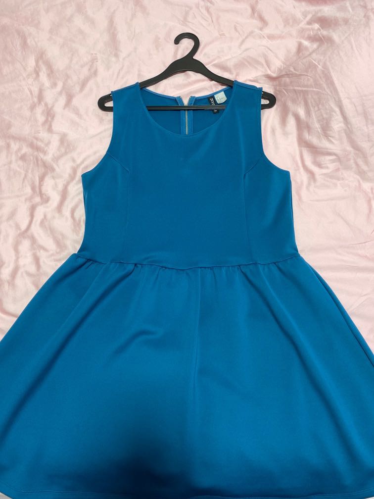 H&M Divided blue flare dress, Women's Fashion, Tops, Sleeveless on ...