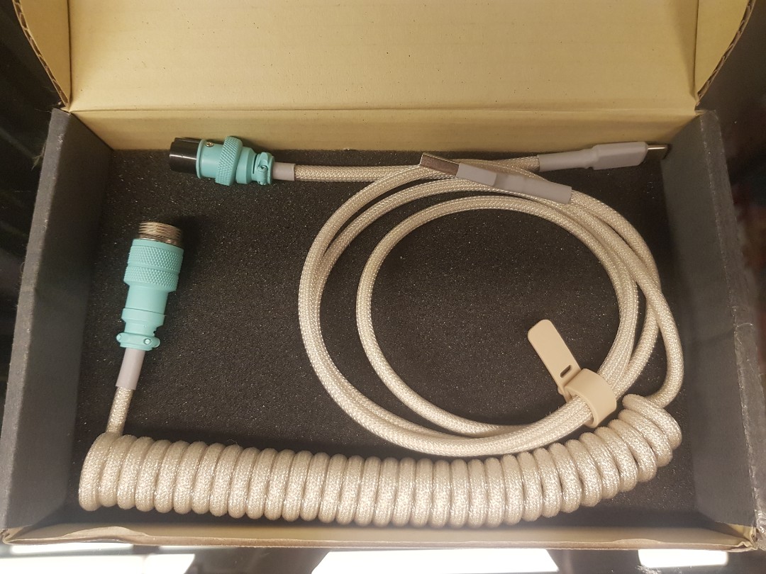 Swift Cables Artisan Coiles Cable, Computers & Tech, Parts ...