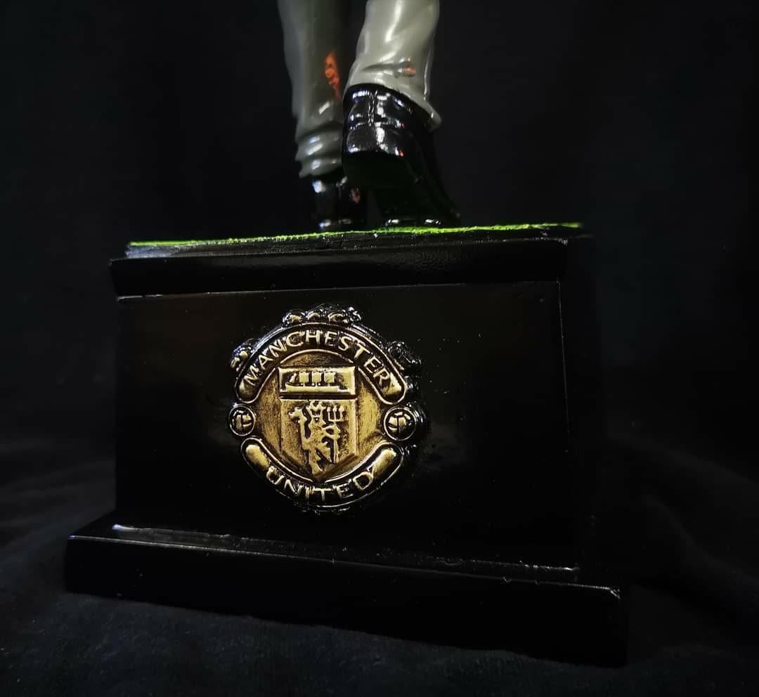 The MU Manager Legend Sir Alex Ferguson Statue, Everything Else on ...