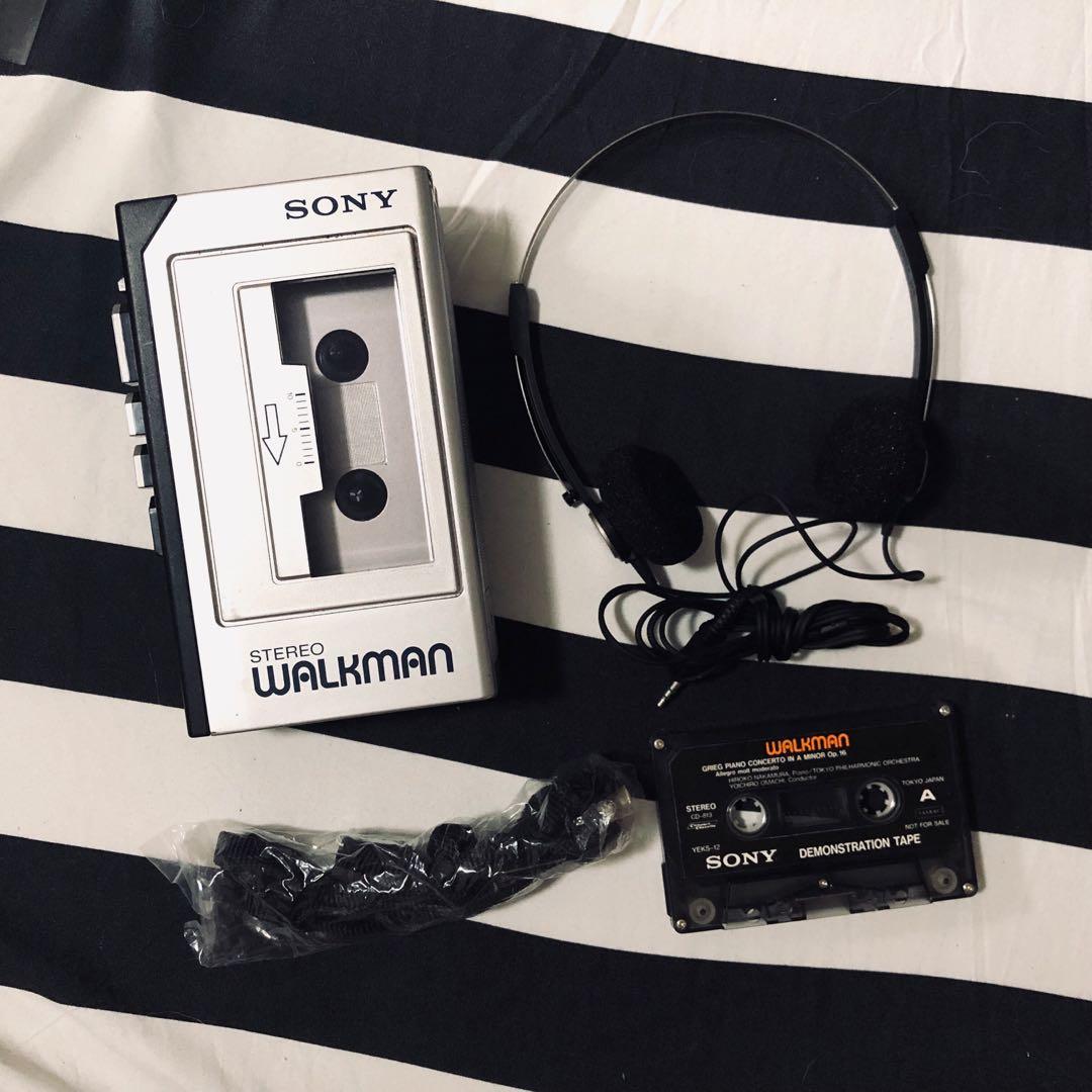 Vintage Sony WM1 Walkman Cassette Player with Sony MDR1 Headphones ...