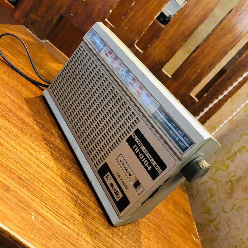 Vintage transistor radio, Hobbies & Toys, Memorabilia & Collectibles ...