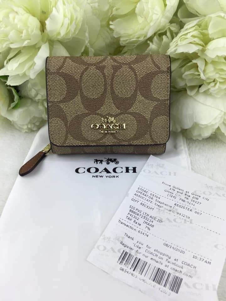 Coach Trifold Wallet, Women's Fashion, Bags & Wallets, Wallets & Card ...