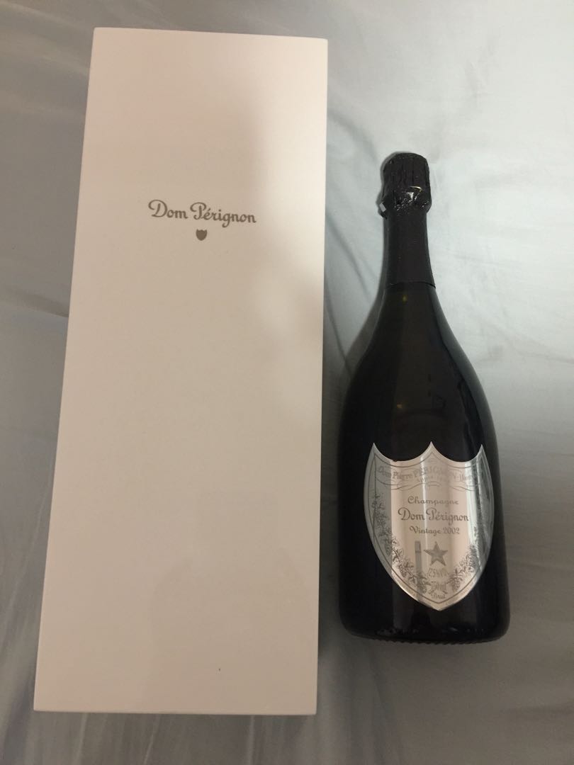 Dom Perignon 2002紀念版silver label, 嘢食 & 嘢飲, 酒精飲料 - Carousell