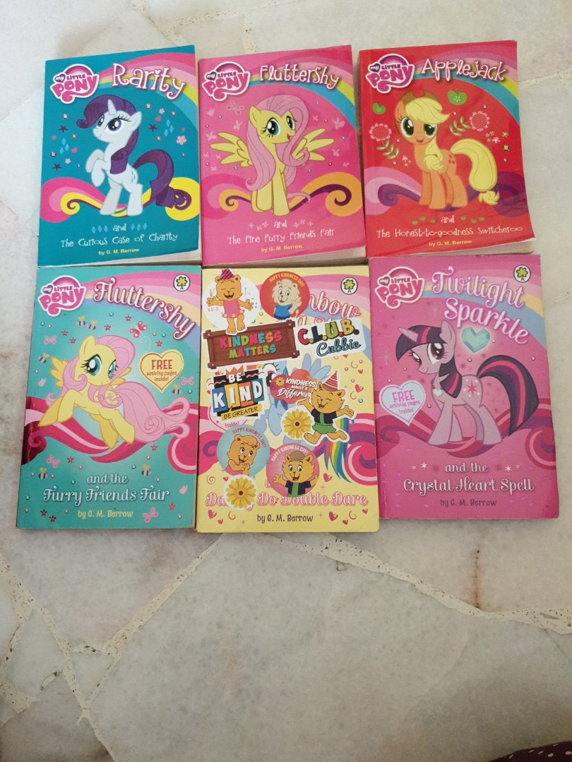 My Little Pony books, Hobbies & Toys, Books & Magazines, Children's Books on Carousell