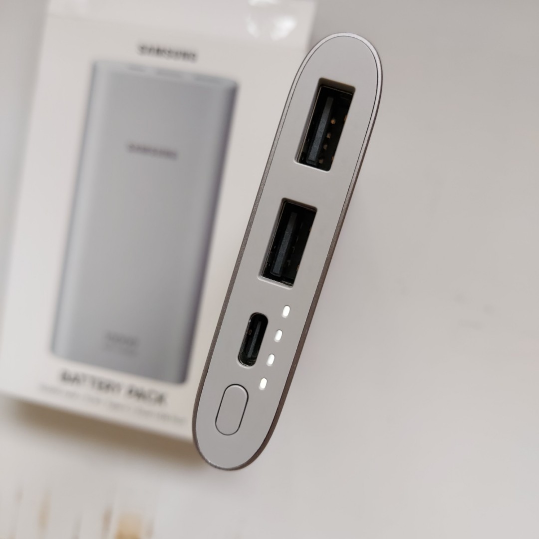 Samsung 10,000 Battery Pack Powerbank, Mobile Phones & Gadgets, Mobile ...