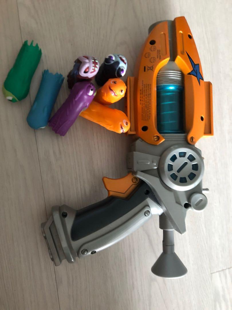 Slugterra gun, Hobbies & Toys, Toys & Games on Carousell