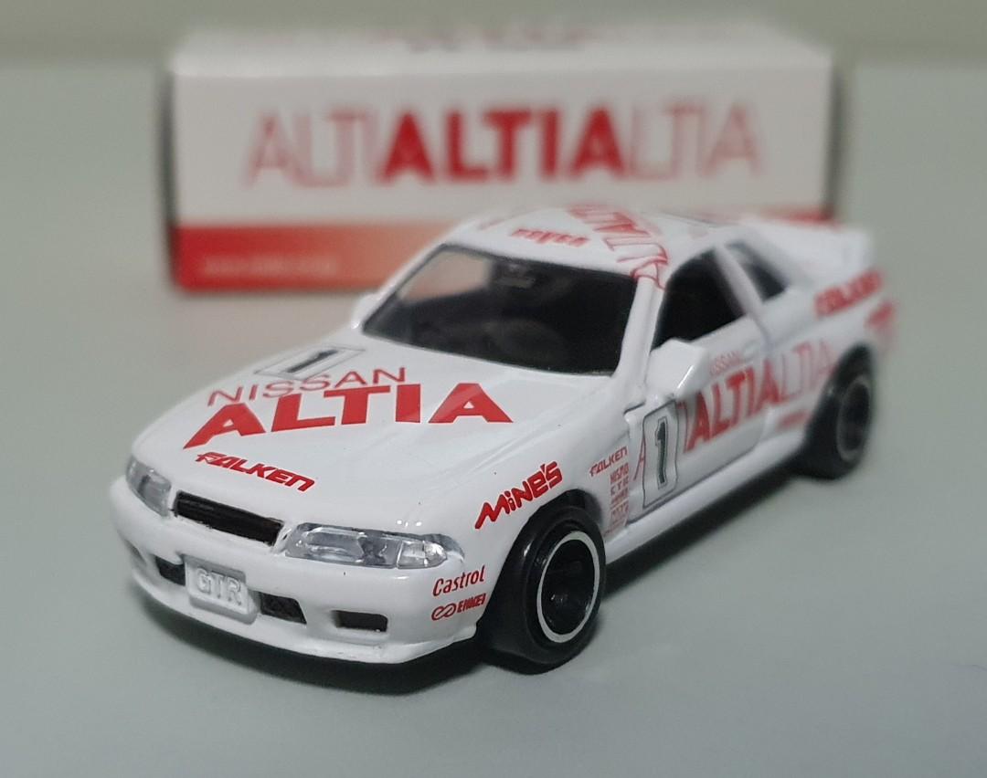 Tomica Nissan Skyline GT-R R32 ALTIA, Hobbies & Toys, Toys & Games on ...