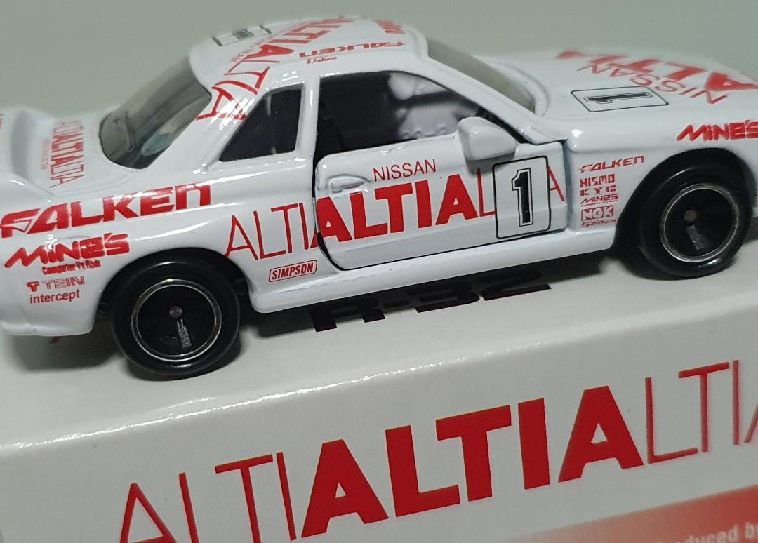 Tomica Nissan Skyline GT-R R32 ALTIA, Hobbies & Toys, Toys & Games on ...