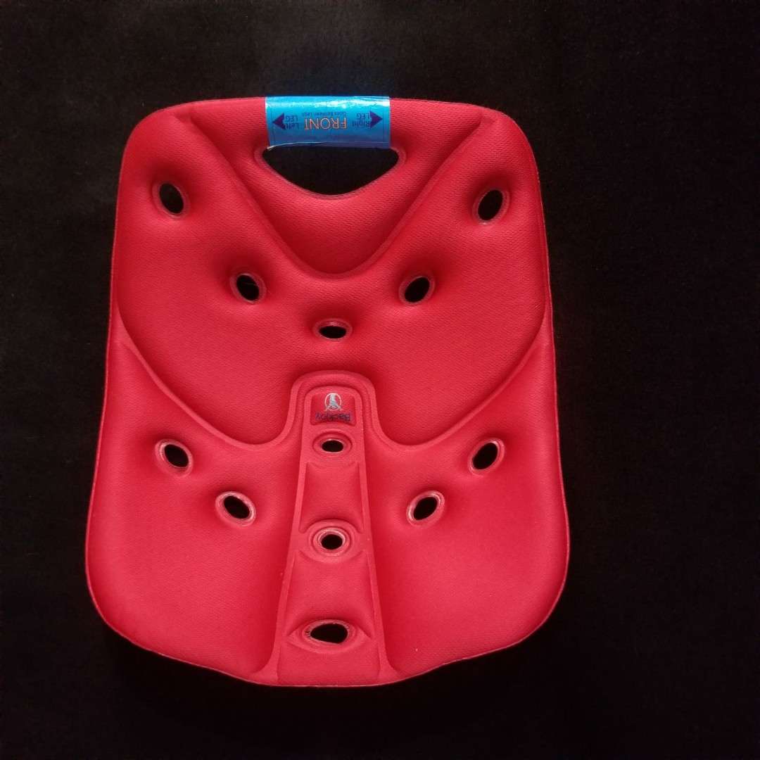 Backjoy 保健 護腰 坐墊 辦公室 矯正坐姿 美臀 汽車 坐椅 軟墊, 汽車配件, 其他 - Carousell