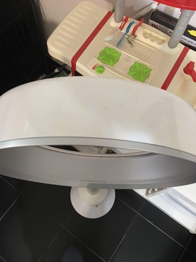 Dyson AM08 Pedestal Fan, Furniture & Home Living, Lighting & Fans, Fans ...