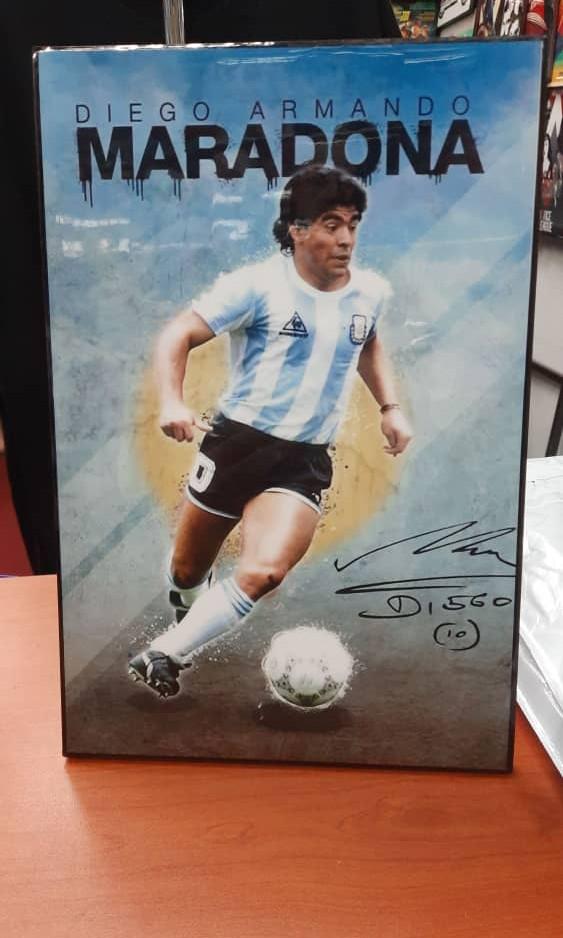 FRAME PLAGUE A4 SAIZ MARADONA, Furniture & Home Living, Home Decor ...