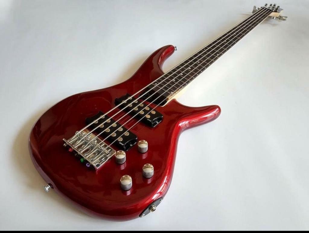 Gitar listrik, Musik & Media, Alat di Carousell