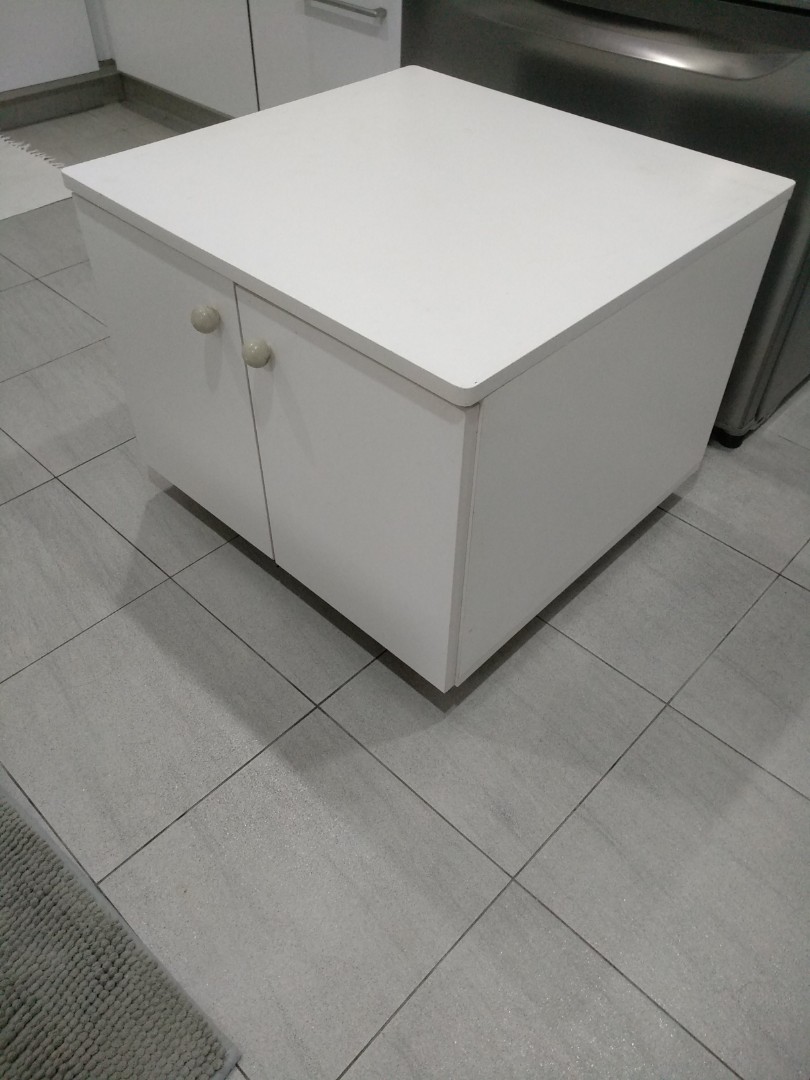 Heavy duty wheeled TV stand, Furniture & Home Living, Furniture, TV ...