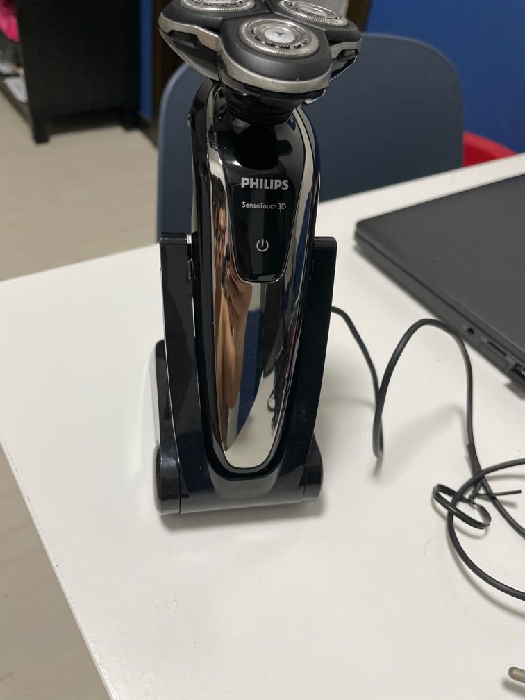 Philips Sensotouch 9000 series 3D shaver, Beauty & Personal Care, Men's ...