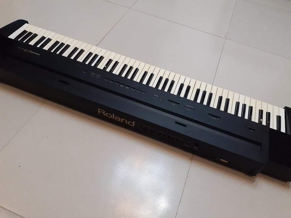 Roland EP-9, Hobbies & Toys, Music & Media, Musical Instruments on ...
