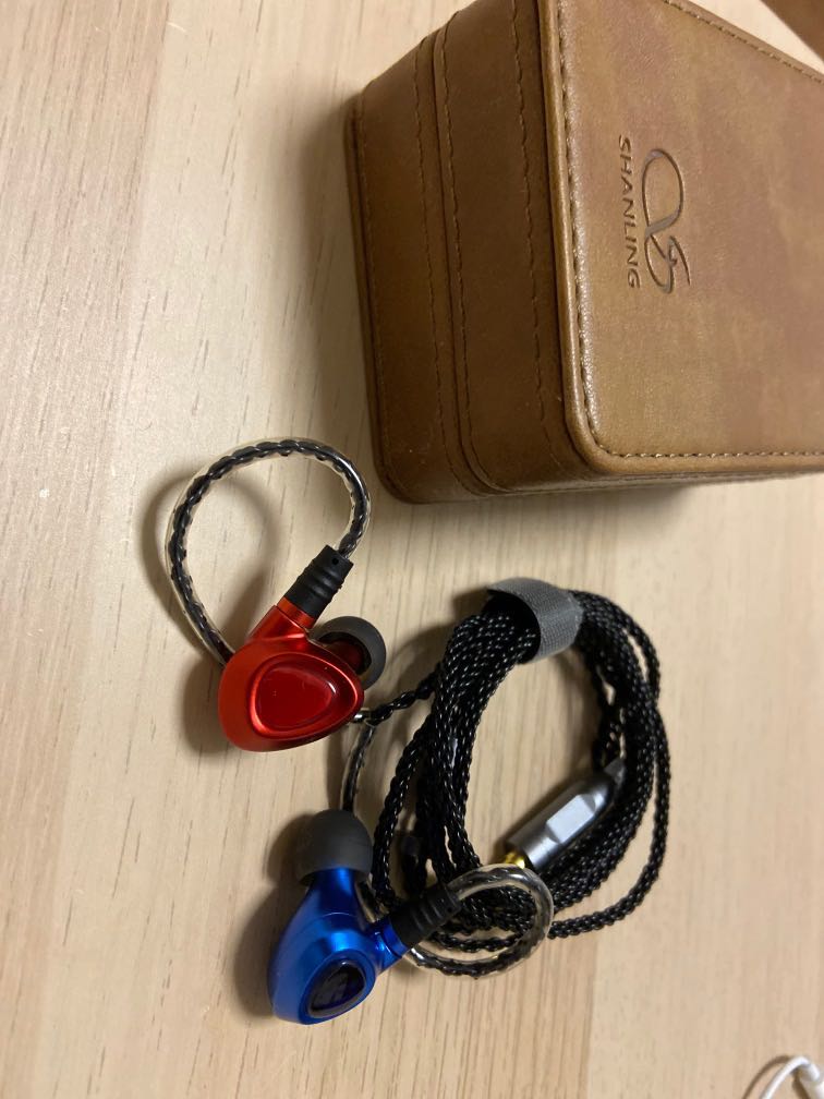 Shanling ME100 limited edition earphone, Electronics, Audio on Carousell