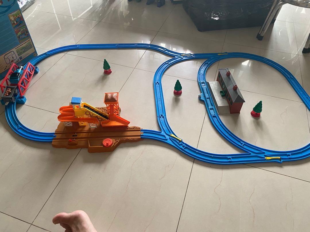 Thomas & Friends Sodor Quarry Loader Set, Hobbies & Toys, Toys & Games ...