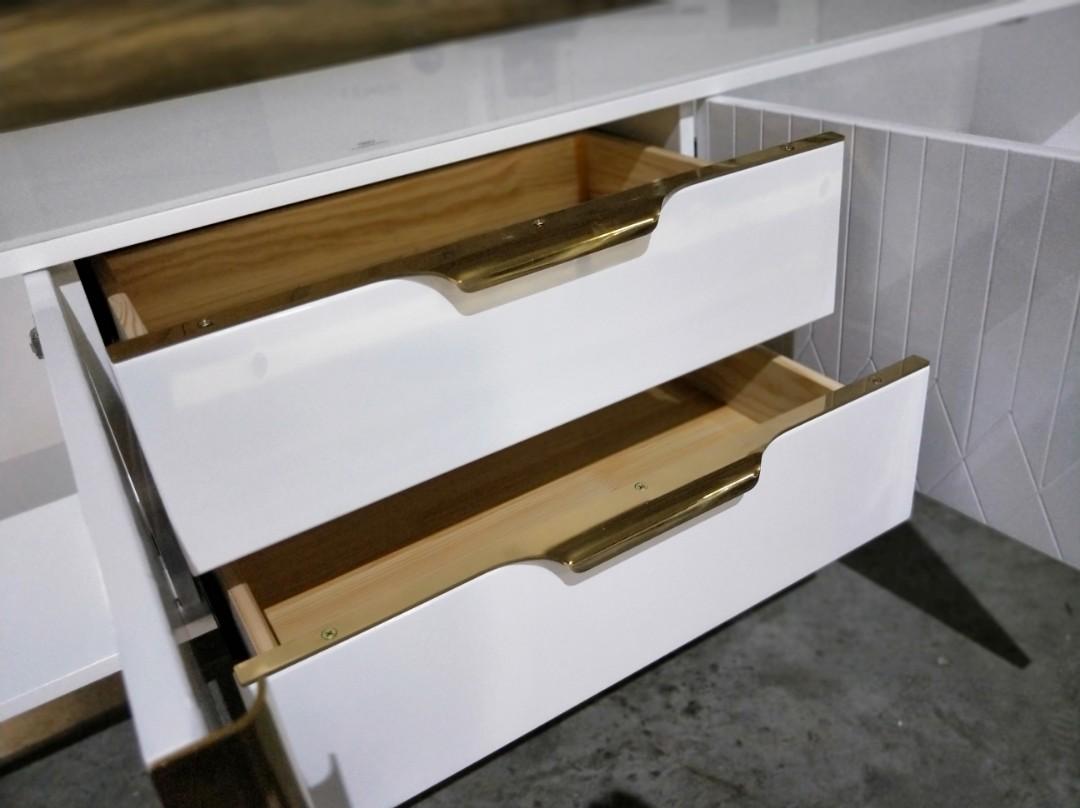 ASTROI LUX Large TV Console in WHITE with Gold Frame, Furniture & Home ...