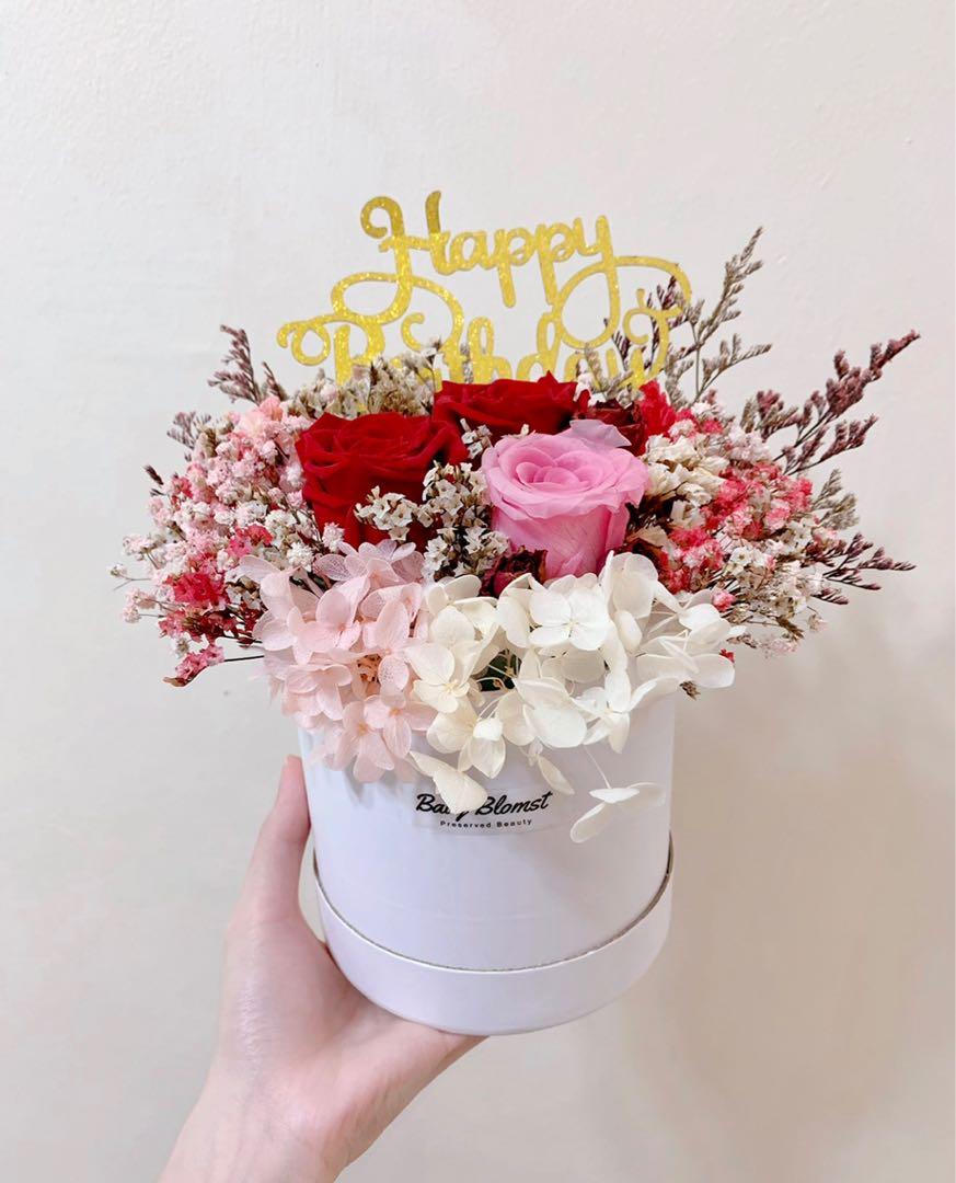 Money pulling bloom box/ Money bouquet/ Hot air balloon bloom box ...