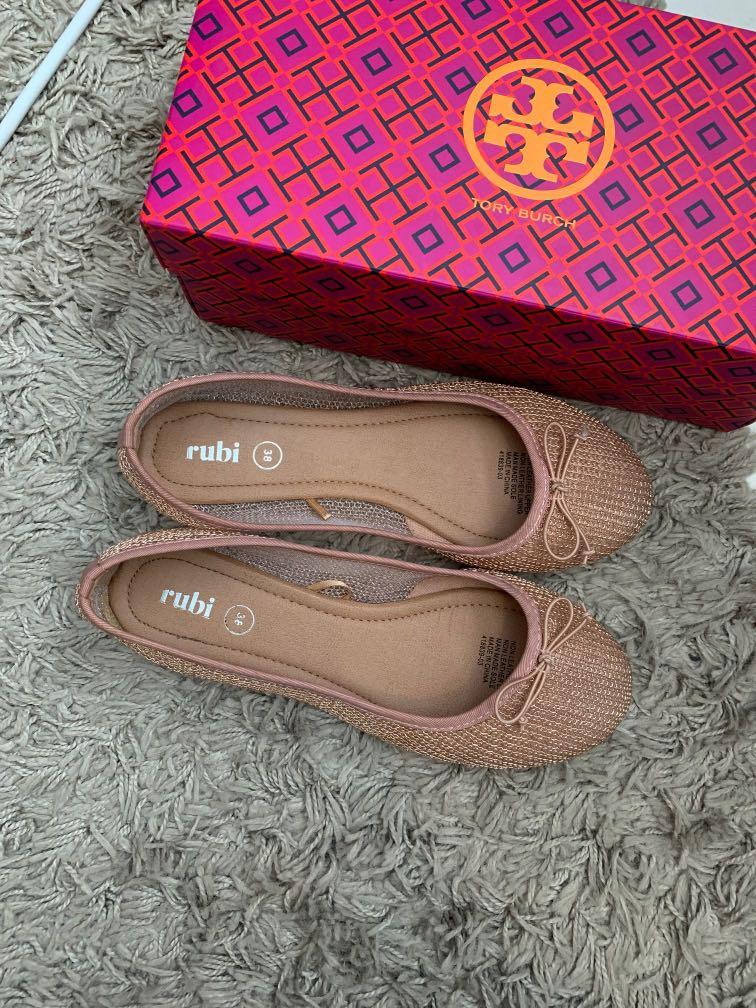 Rubi nude pink flats, Women's Fashion, Footwear, Flats on Carousell