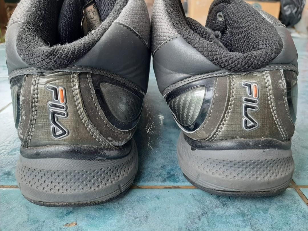 Sepatu FILA Pria, Fesyen Pria, Sepatu , Sneakers di Carousell