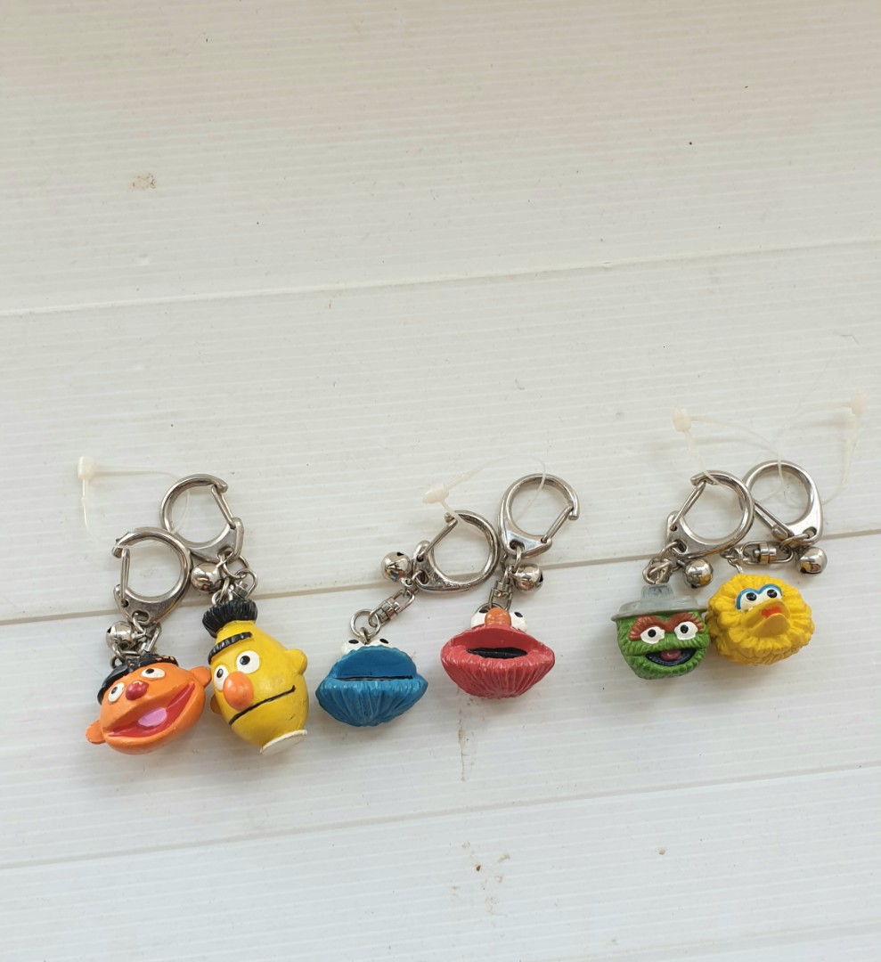 sesame street characters key schain, Hobbies & Toys, Toys & Games on ...