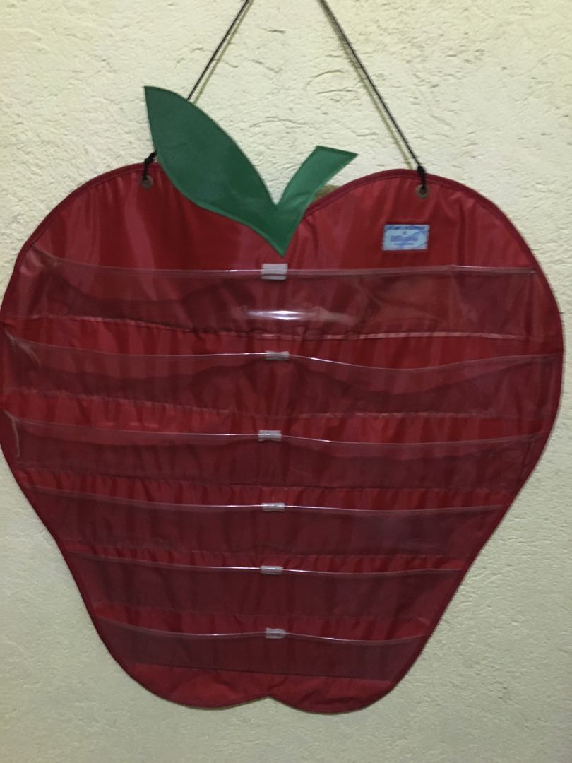 Apple shape educational chart, Hobbies & Toys, Toys & Games on Carousell
