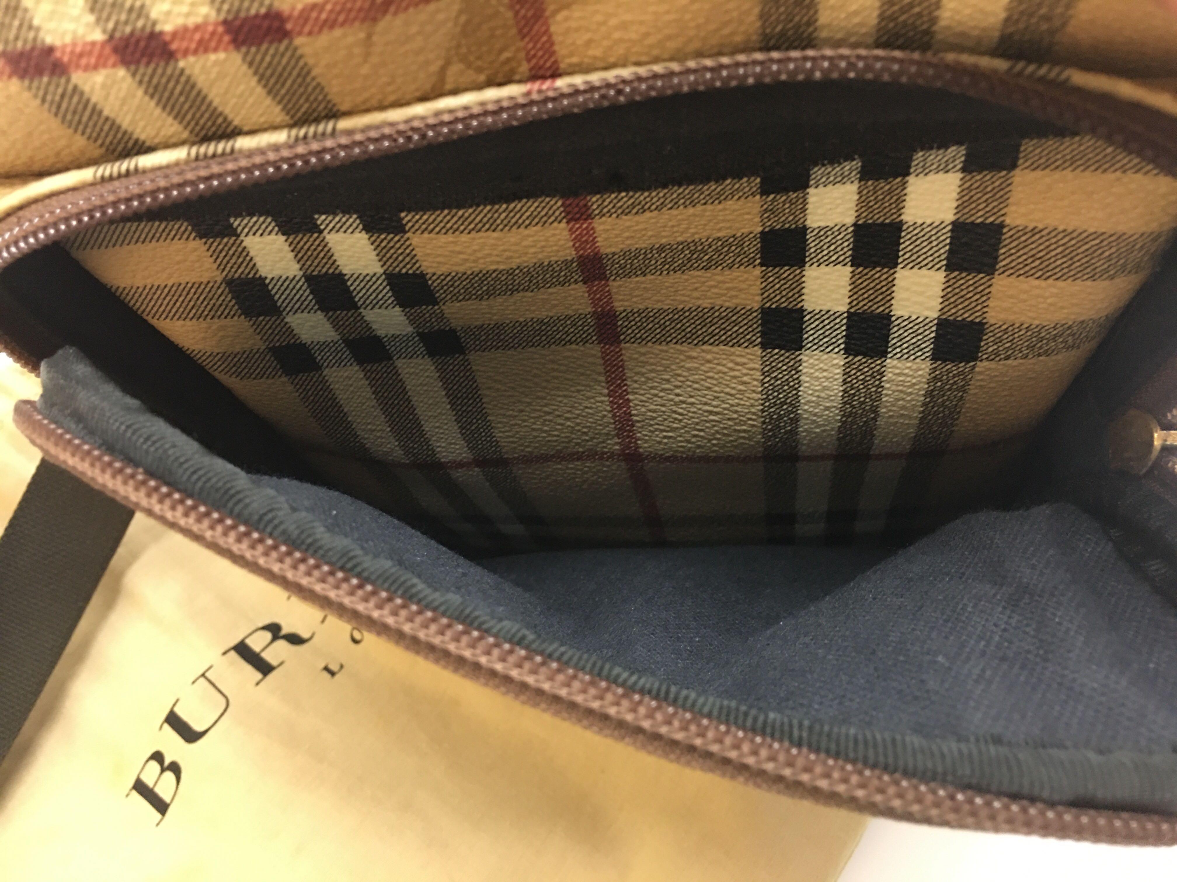 Authentic Burberry check vintage leather camera bag, Women's Fashion ...