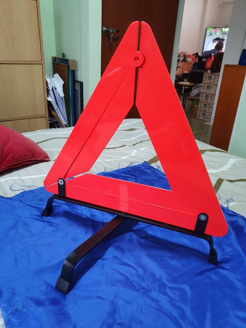 Car breakdown triangle sign (foldable), Car Accessories, Accessories on ...