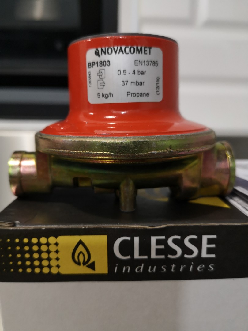 Clesse Novacomet LPG Gas Regulator, Health & Nutrition, Medical ...