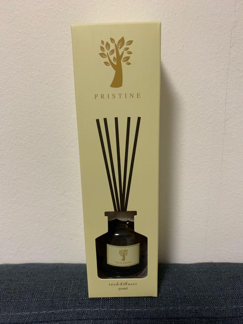 Pristine Reed Diffuser, Furniture & Home Living, Home Fragrance on ...