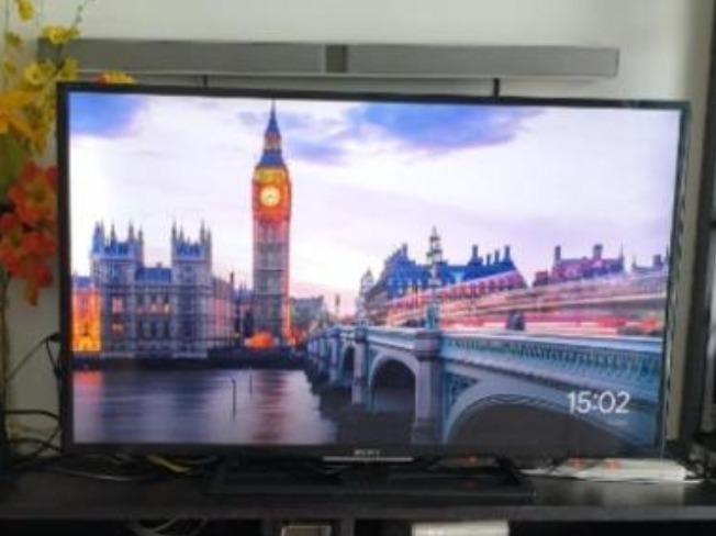 Sony BRAVIA KDL-40R550C 40 inch LED Full HD TV, TV & Home Appliances, TV & Entertainment, TV on ...
