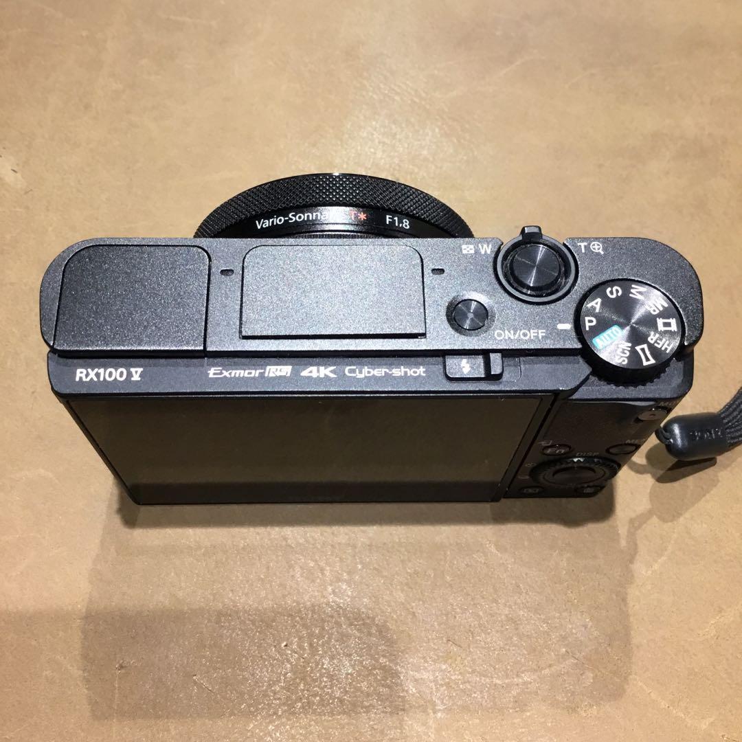 Sony RX100 Mk5, Photography, Cameras on Carousell