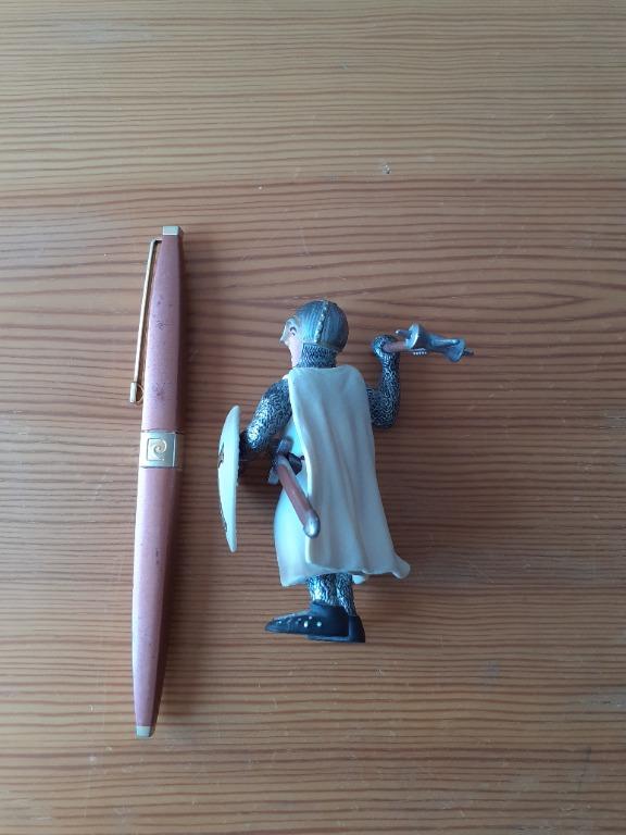 Crusader Knight Figure, Hobbies & Toys, Toys & Games on Carousell