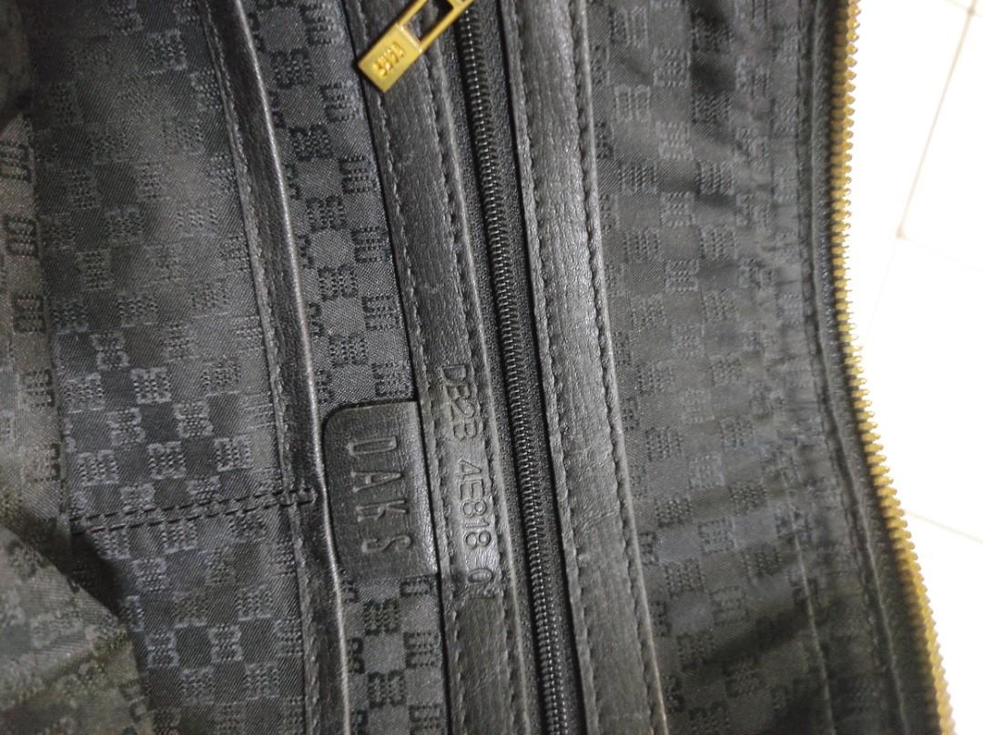 DAKS LONDON, Men's Fashion, Bags, Sling Bags on Carousell