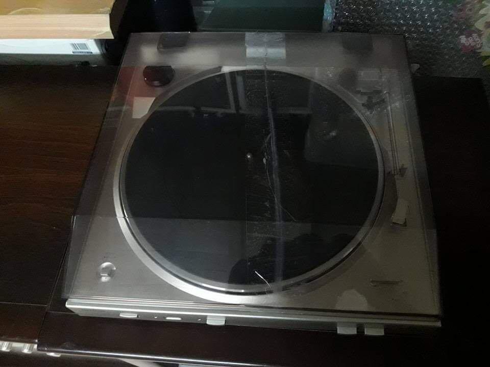 Denon DP-200 Turntable 100v 50/60hz, Hobbies & Toys, Music & Media, CDs ...