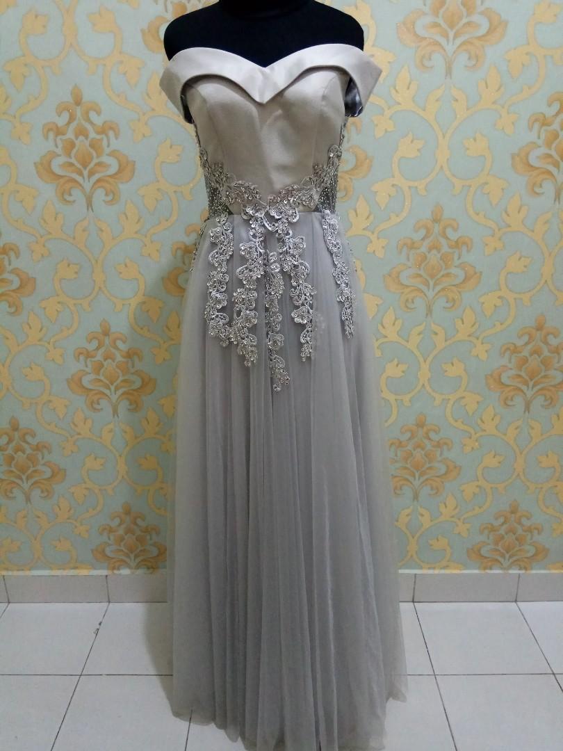 Gaun Premium Silver, Fesyen Wanita, Pakaian Wanita, Gaun & Rok di Carousell