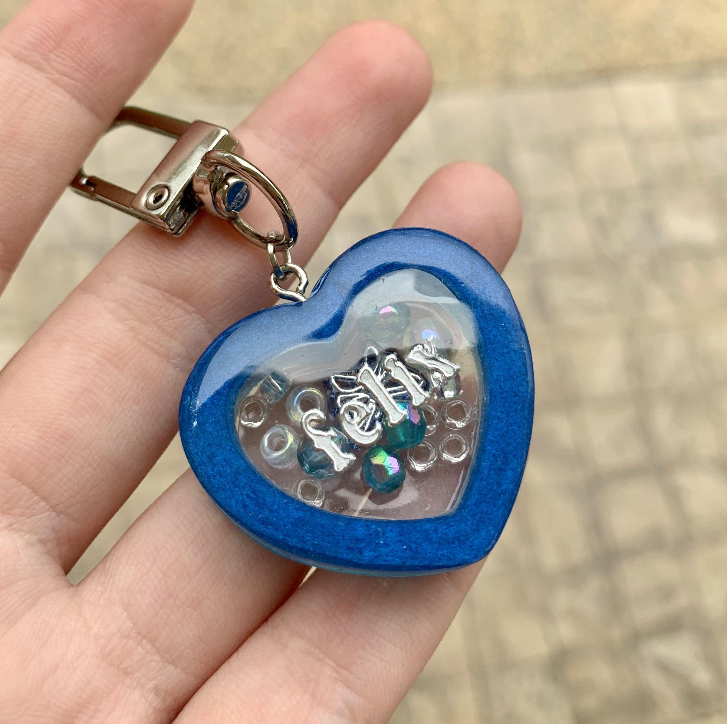 handmade stray kids keychains, Hobbies & Toys, Memorabilia ...