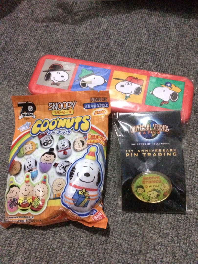 Snoopy set, Hobbies & Toys, Toys & Games on Carousell