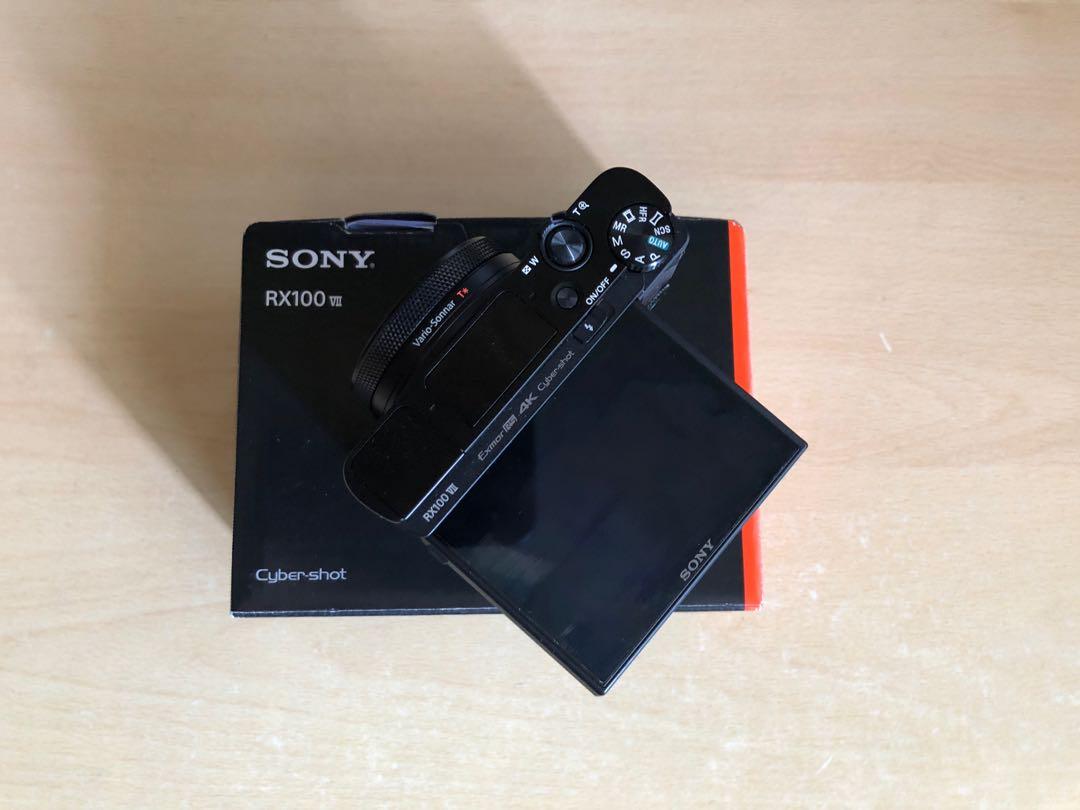 Sony RX100 M7 vii, Photography, Cameras on Carousell