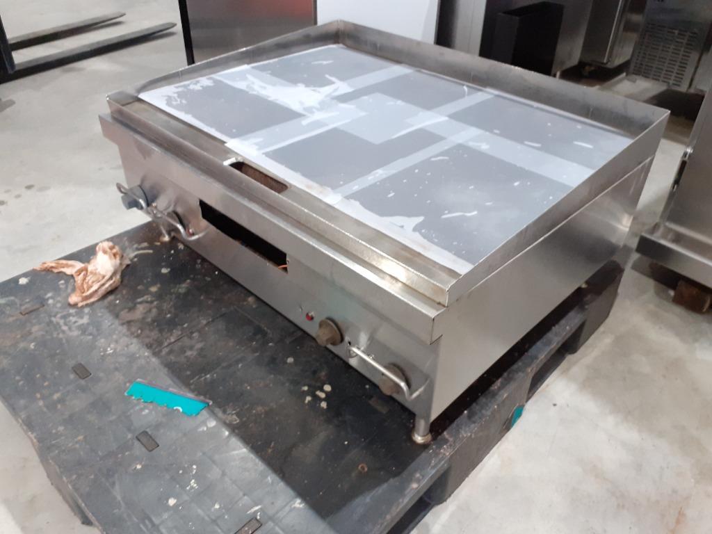 Toastmaster counter top hot plate, Furniture & Home Living, Kitchenware ...