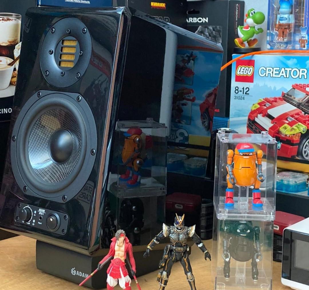 德國ADAM Artist 5 有源喇叭鋼琴黑一對&原裝ADAM Artist 5原裝腳架95%新, 音響器材, 可攜式音響設備 ...