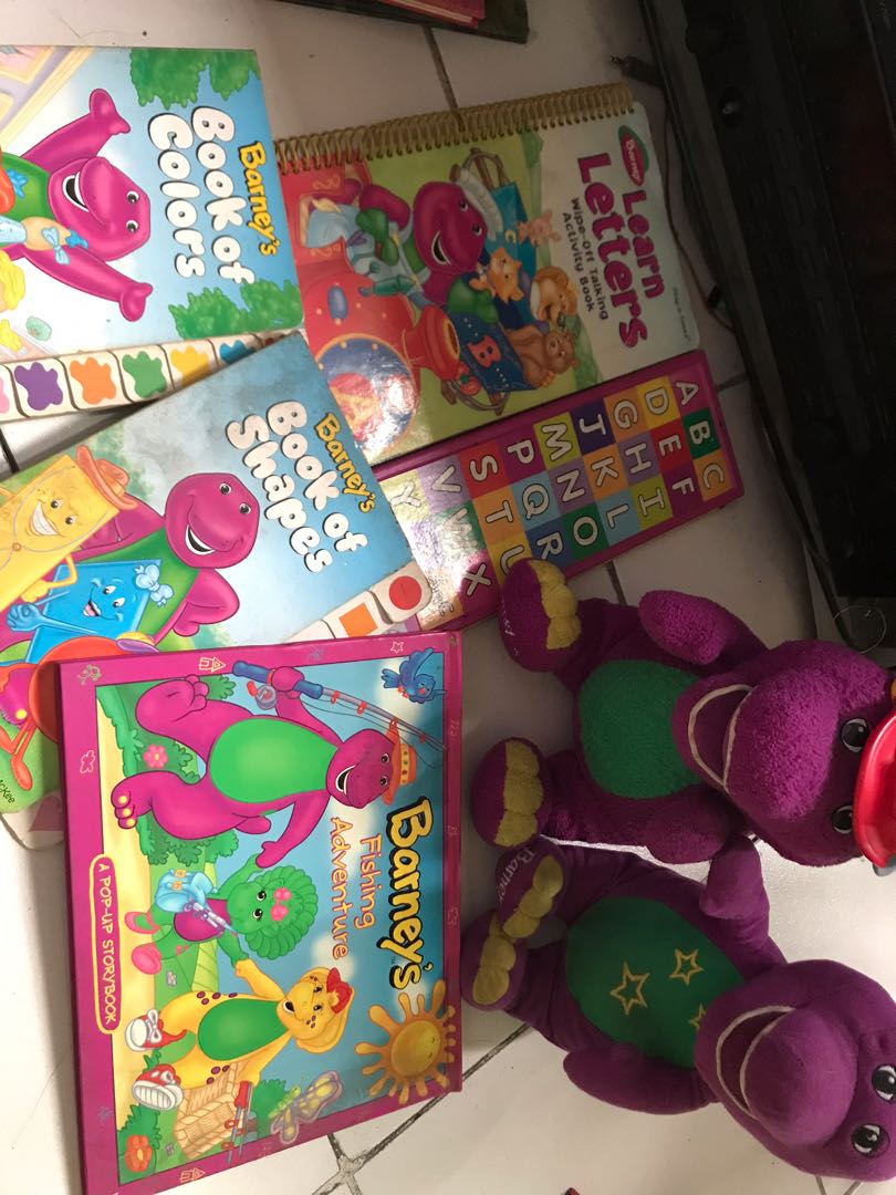 Barney Books with 2 Toys all for 400!, Hobbies & Toys, Books ...