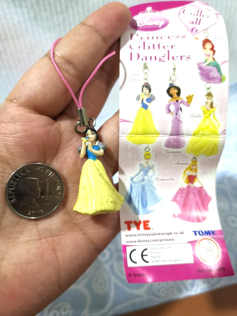 Disney Princess Glitter Dangler : Snow White, Hobbies & Toys, Toys ...