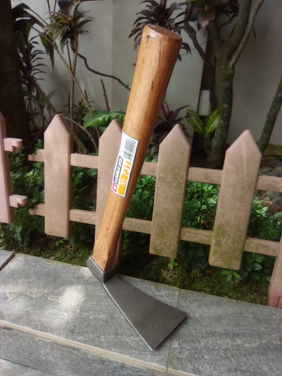 Garden Hoe Changkol 36 cm Handle, Furniture & Home Living, Gardening ...
