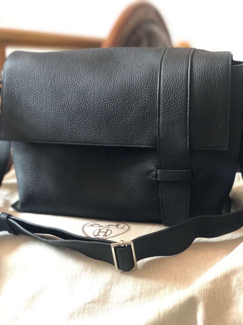 Hermes Alfred men Authentic, Barang Mewah, Tas & Dompet di Carousell