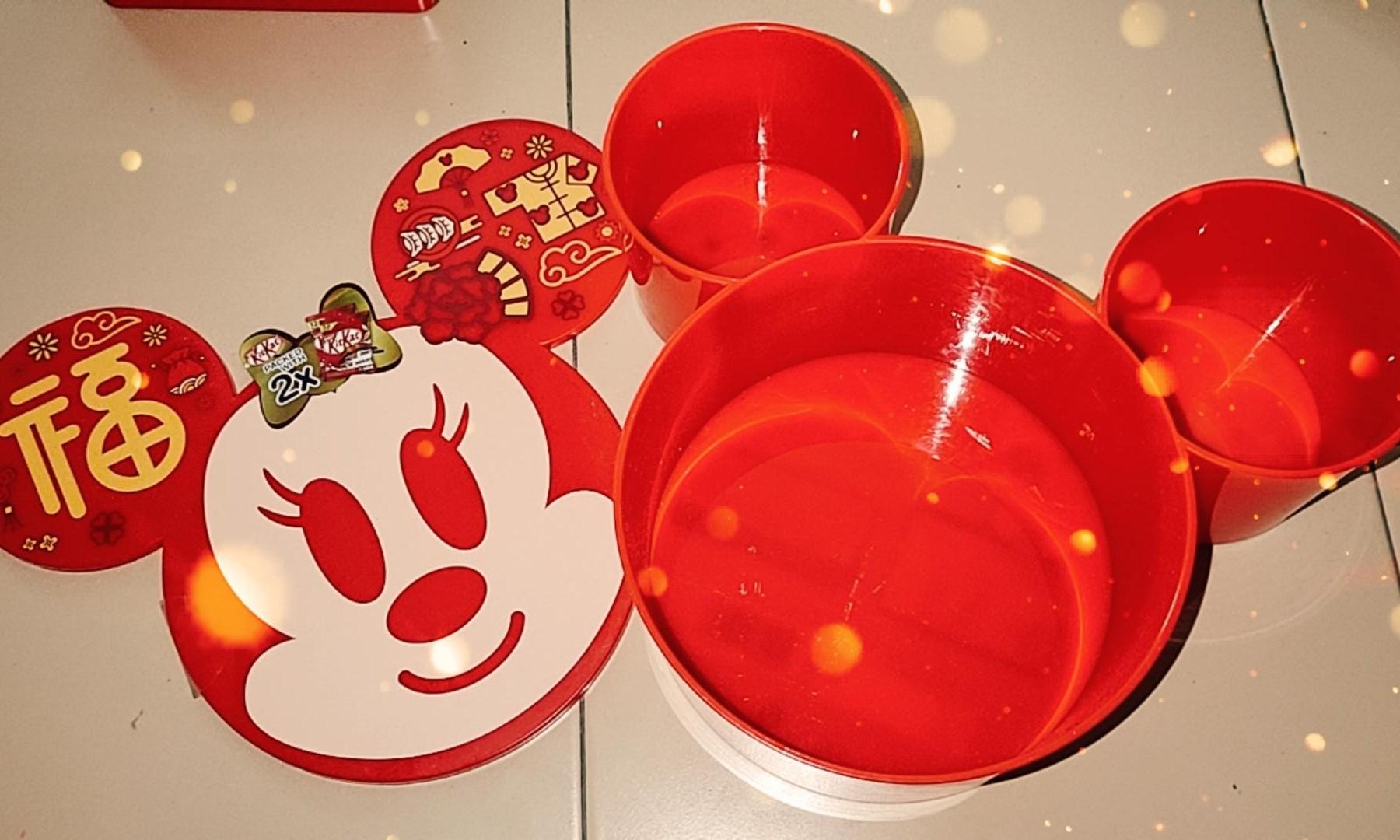 Limited Edition KIT KAT storage box, Everything Else on Carousell