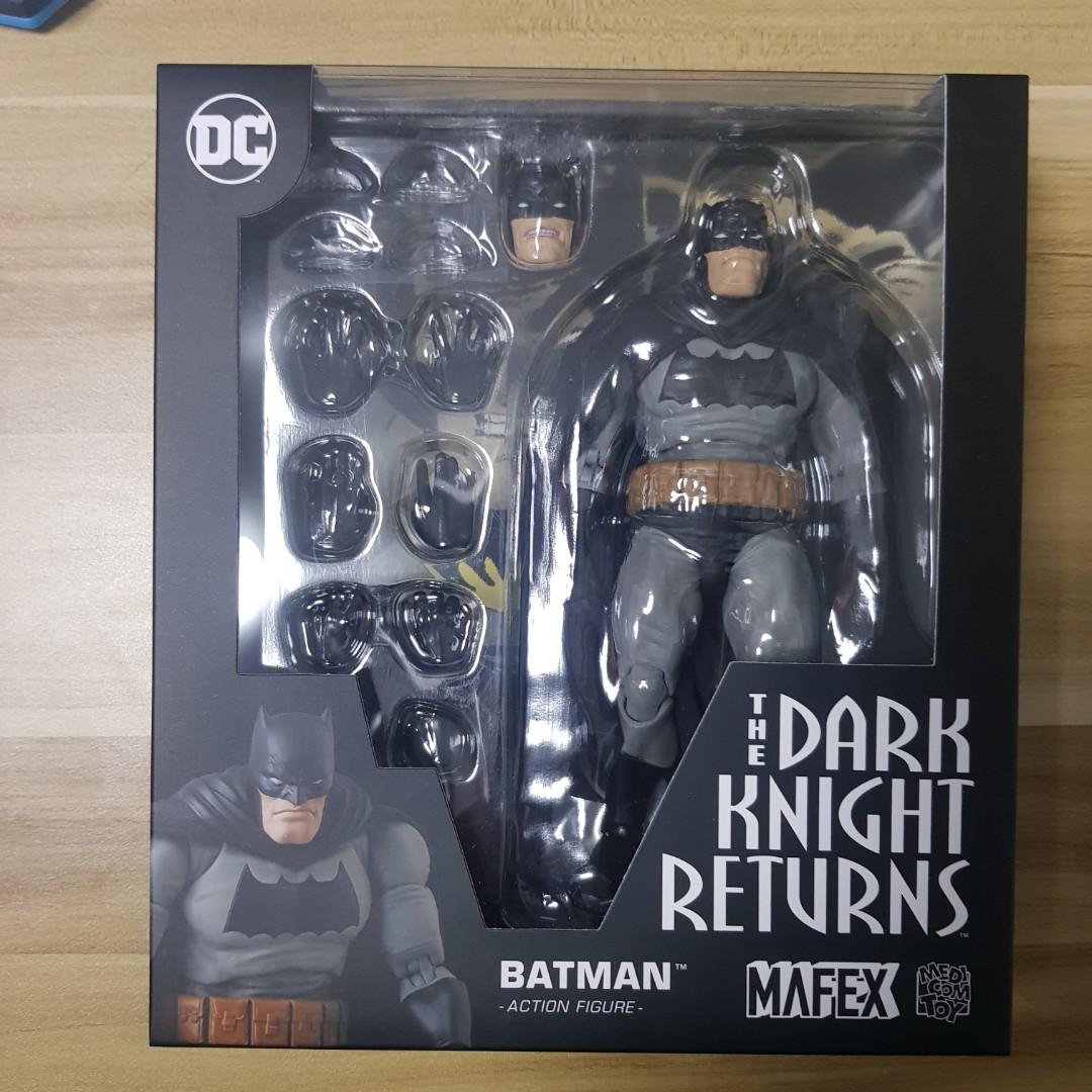 Mafex no. 106 Batman The Dark Knight Returns TDKR Return Medicom Toy ...