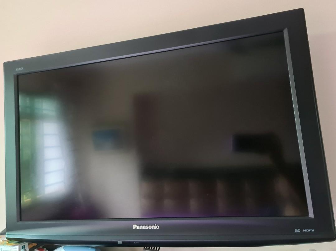 Panasonic LCD TV, TV & Home Appliances, TV & Entertainment, TV on Carousell