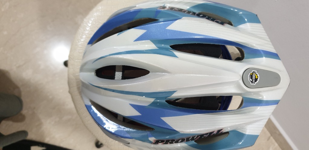 PROWELL HELMET - ADULT SIZE M, Sports Equipment, Sports & Games, Skates ...